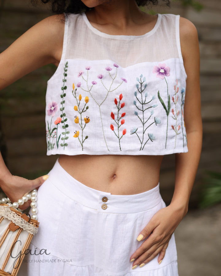Hand-embroidered 2 piece crop top and pants GREER – MadebyGaia