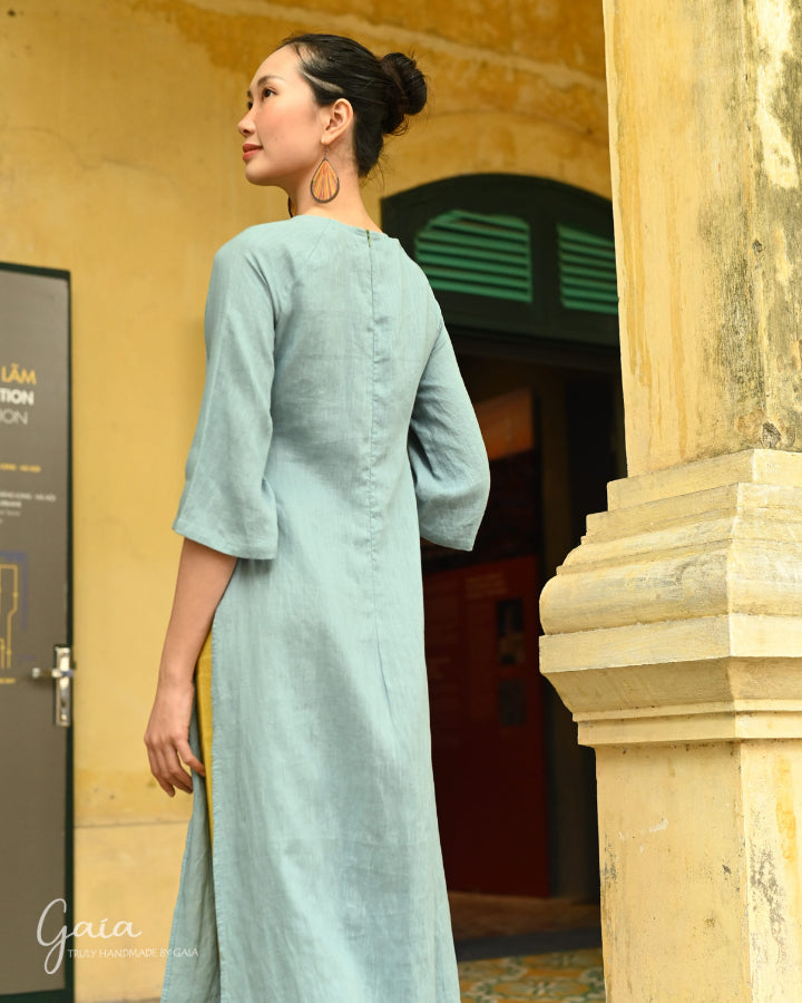 Hand-embroidered linen custom Ao Dai ELA-W11 – MadebyGaia