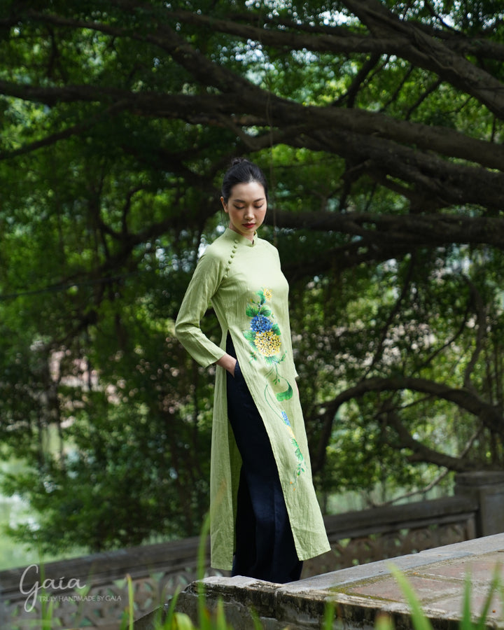 Hand-painted linen Vietnamese wedding costume – MadebyGaia