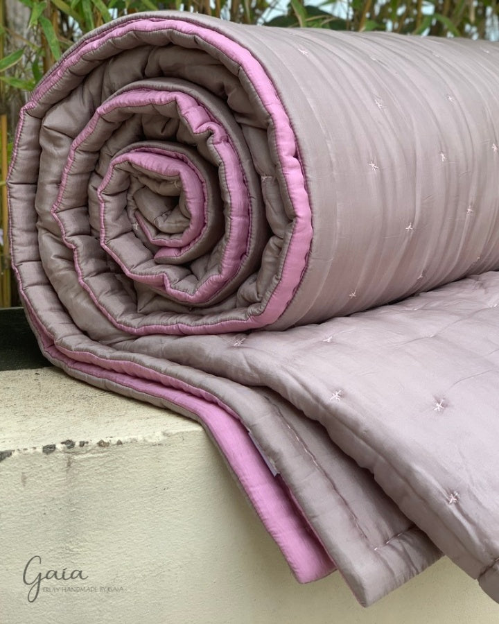 Hand-stitch mulberry silk bedding set – MadebyGaia