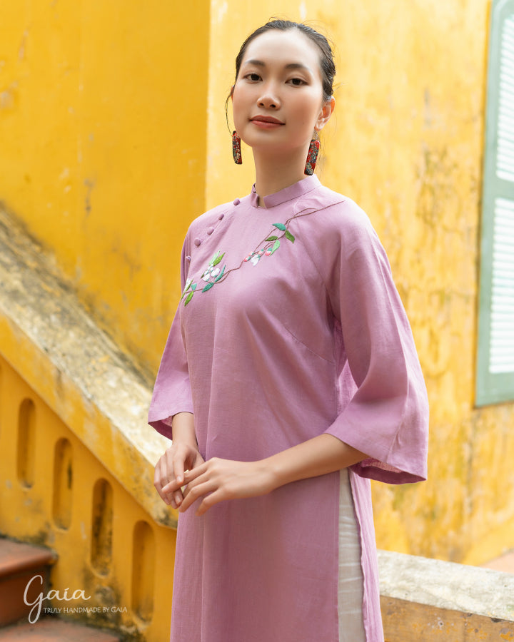 Linen loose Ao Dai with hand embroidery ELA-W12 – MadebyGaia