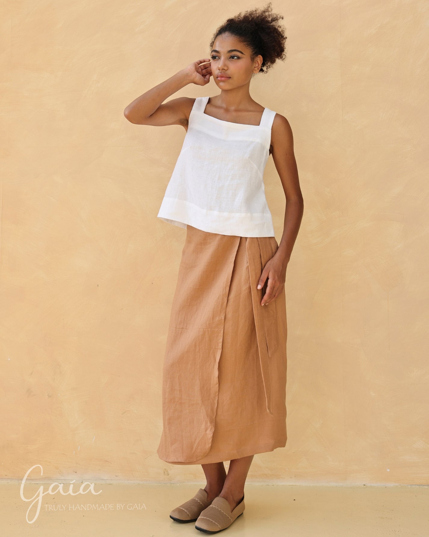 Linen sleeveless split back top SALMA – MadebyGaia