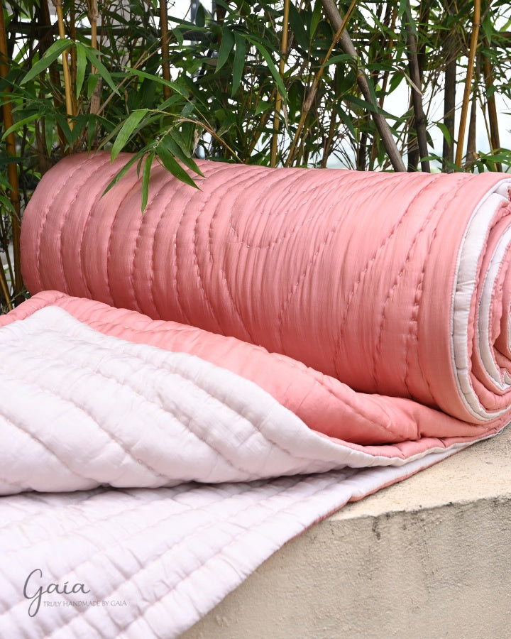 Hand-stitch real mulberry silk quilt – MadebyGaia